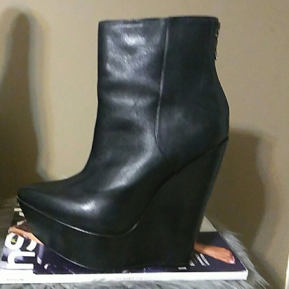 BCBGMaxAzria | Shoes | Max Azria | Poshmark